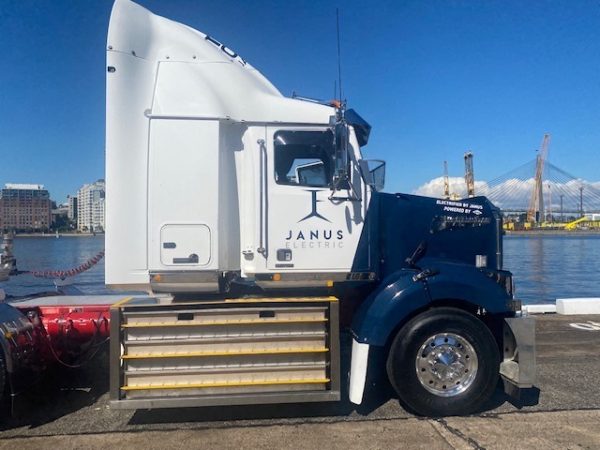 Australia's first electric prime mover fleet unveiled, with swap and go ...