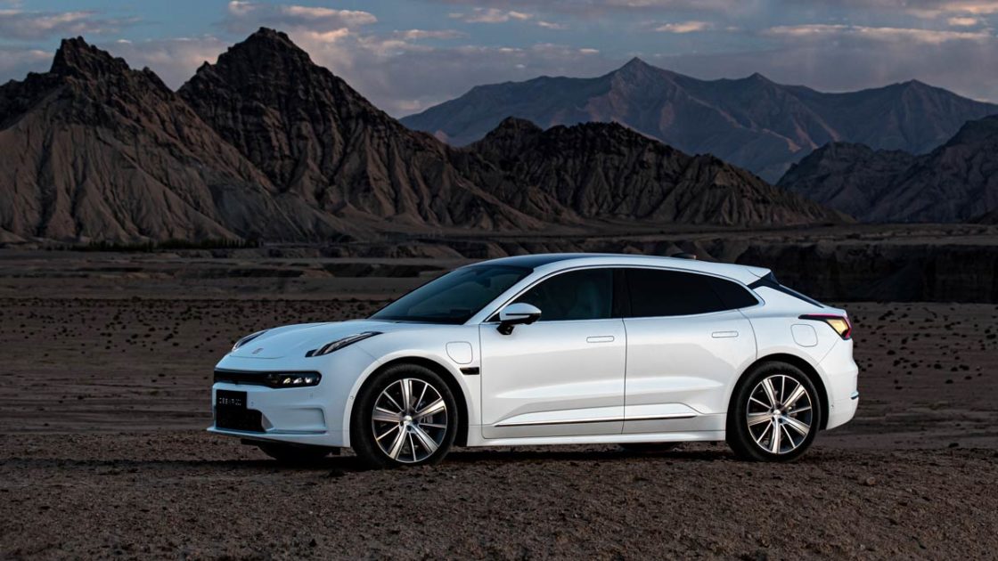 Zeekr begins deliveries of its 001 EV with world leading 1000km range