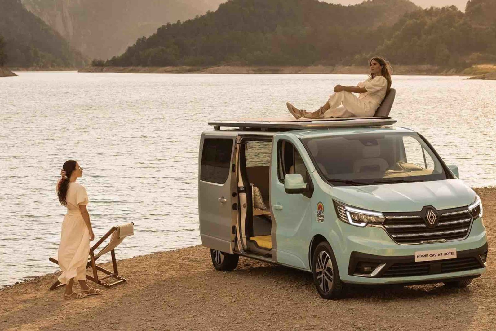 Renault unveils all-new Trafic Van E-Tech Electric