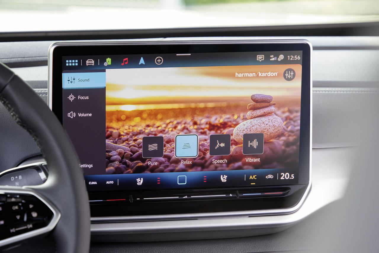 VW adds more range and new infotainment systems to ID.4 and ID.5