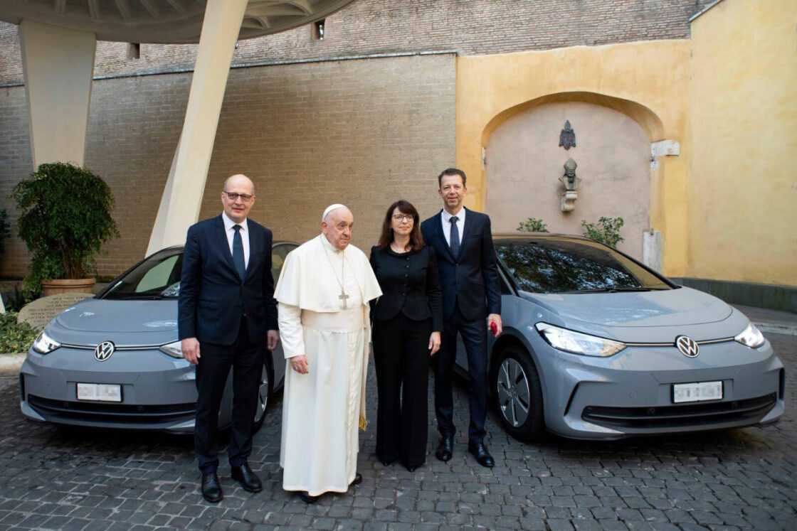 Vatican car fleet starts transition to all electric vehicles, courtesy ...