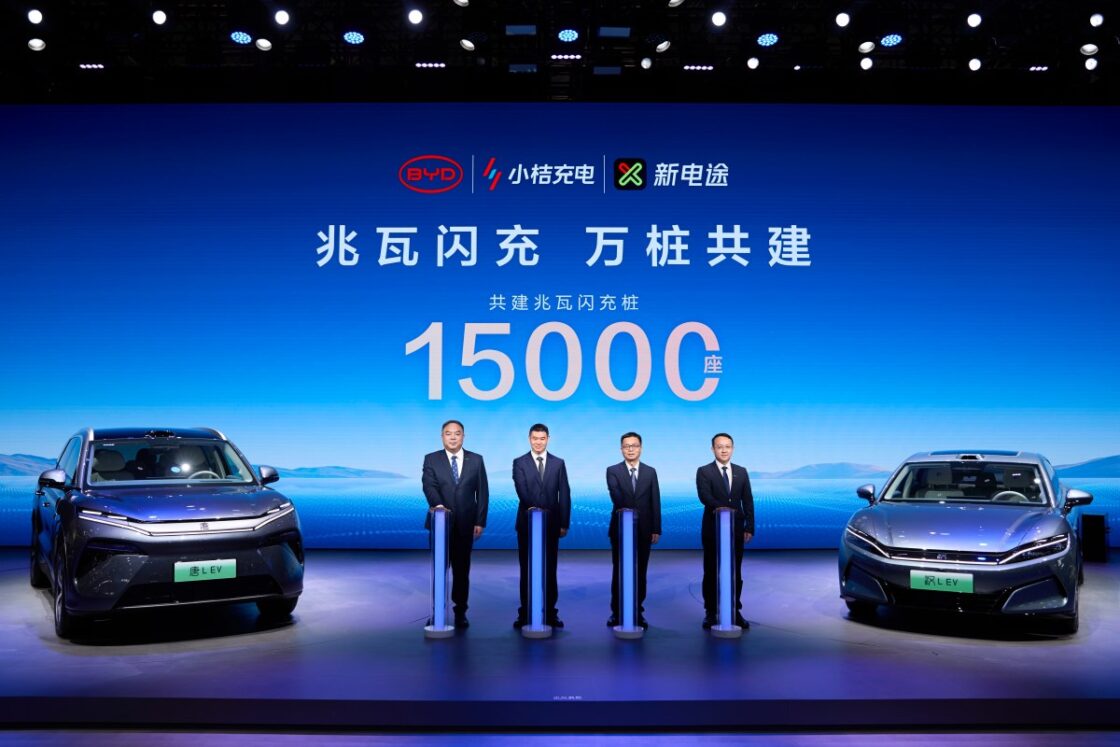 BYD to roll out 15,000 super fast 1 MW electric vehicle chargers