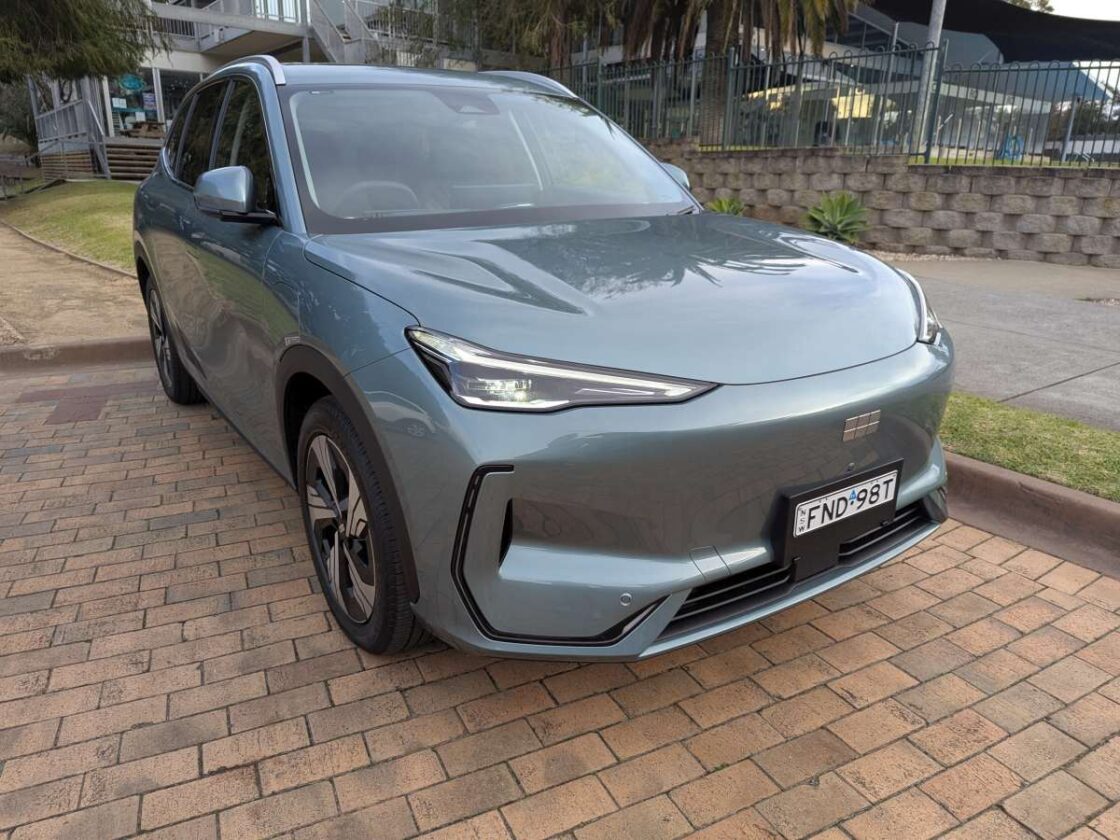 Geely offers low finance rate and free charger with EX5 extended range ...
